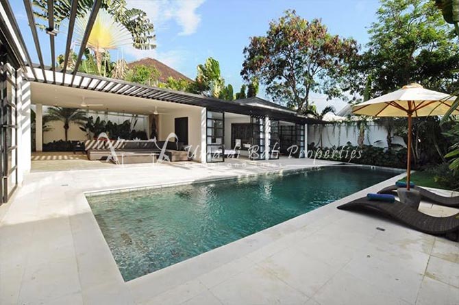 Villa Penida Berawa - Uma di Bali Properties